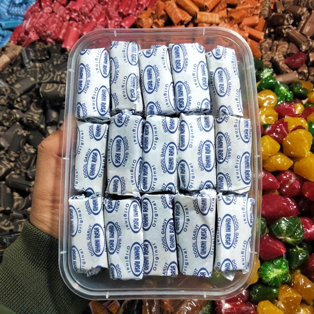 Jual Dodol Garut Coksu (Coklat Susu) Dodol Coklat Susu 1kg | Shopee ...