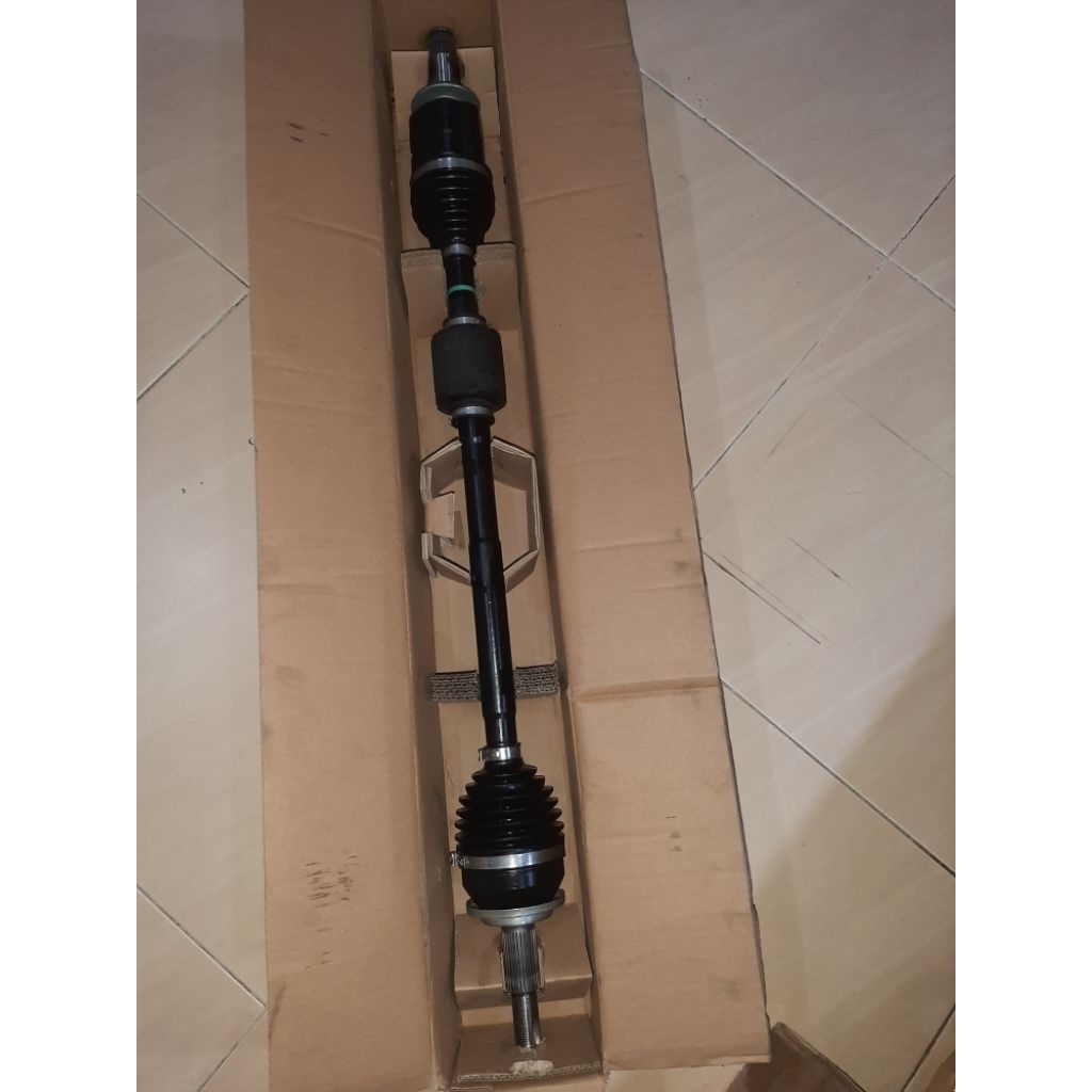 Jual Drive Shaft/As Roda Assy Innova Zenix original Kiri Kanan | Shopee ...