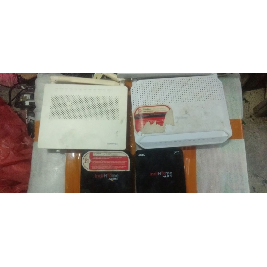 Jual Borongan 2 unit Router wifi & 2 unit stbRouter wifi HG6145F + HG8245H & 2 unit STB ZXV10 ...