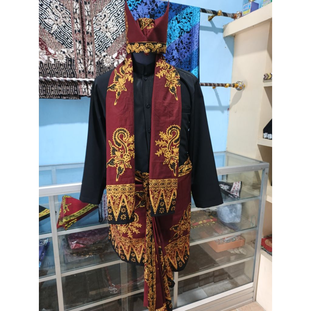 Jual Satu Set Pakaian Adat Batik Gajah Oling (Sembong Batik, Syal batik ...