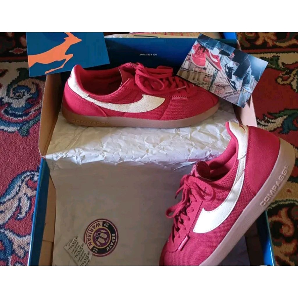 Jual COMPASS TRIBUNE RED GUM SZ 42 | Shopee Indonesia