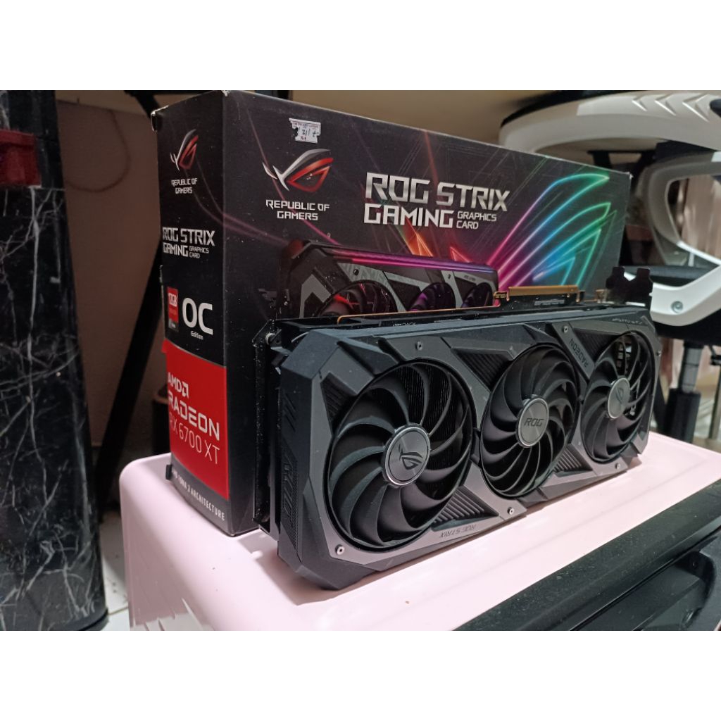Jual VGA Asus ROG Strix Radeon RX 6700 XT 12GB OC Edition Kondisi ...