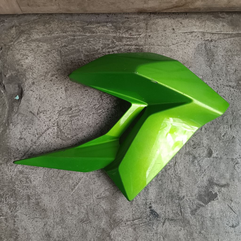 Jual sayap tebeng KANAN kawasaki z250sl original copotan motor | Shopee ...
