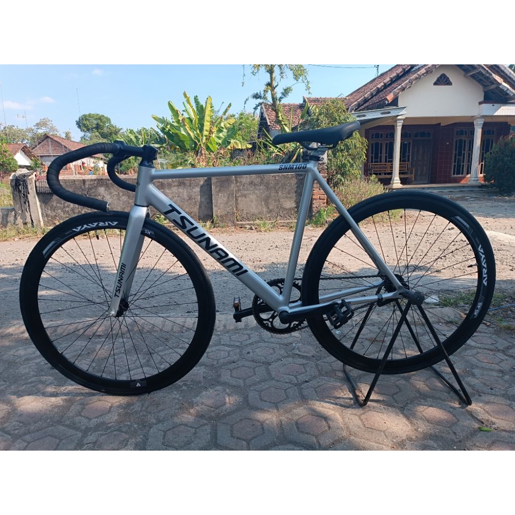 Jual sepeda fixie tsunami silver | Shopee Indonesia