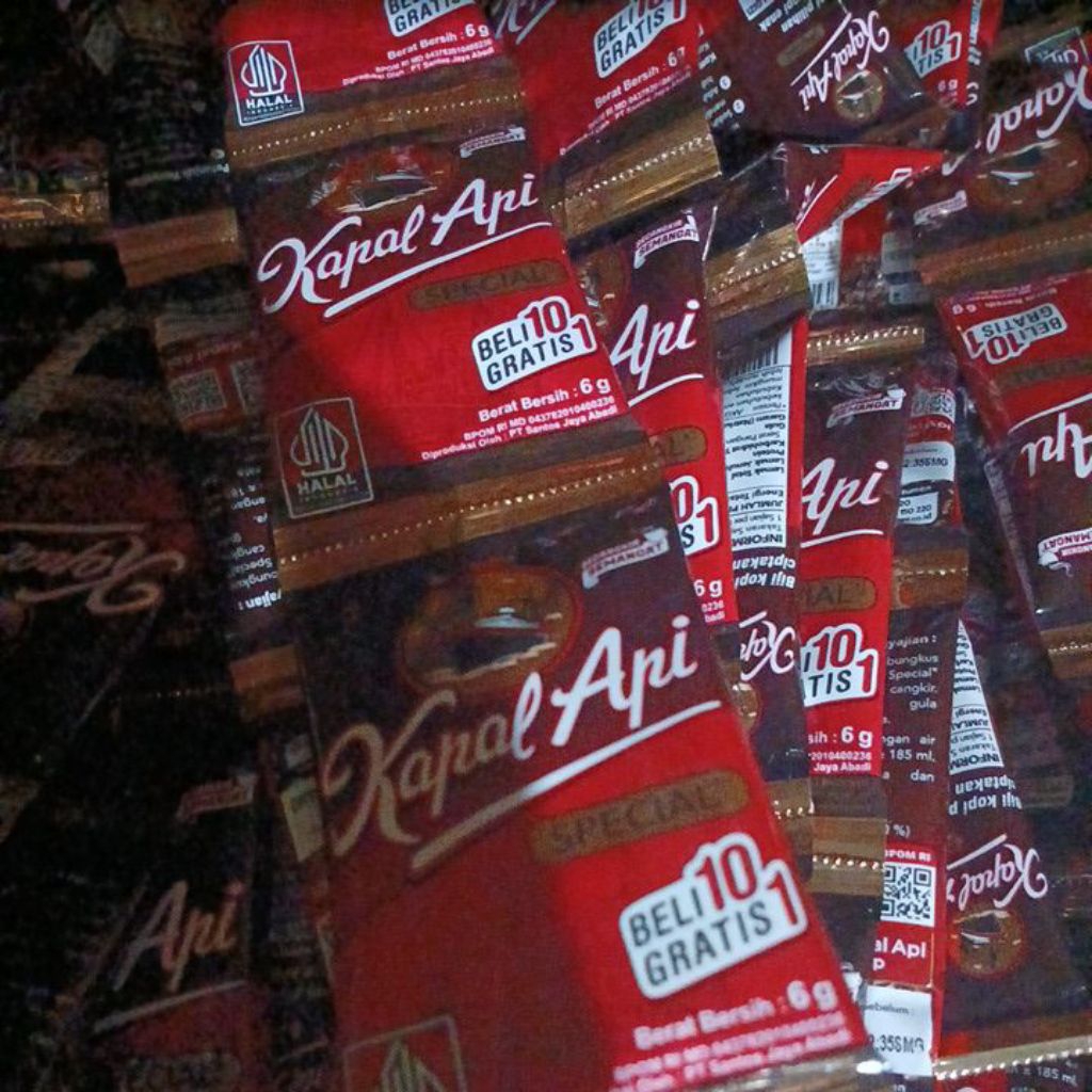 Jual ( 1 KARTON ) Kapal Api mini 6gram x 10pcs x 20 renceng | Shopee ...