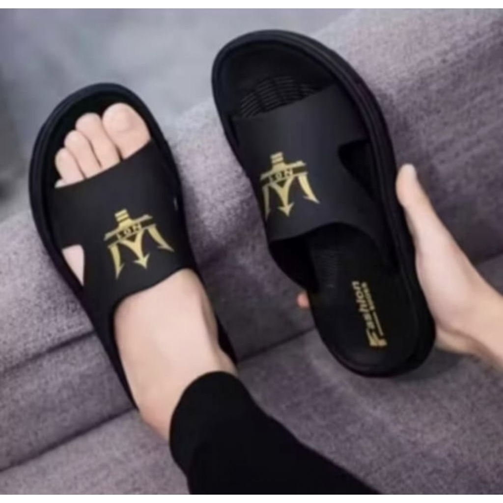 Jual Sendal slop //LouLuen pria dewasa//Anti slip//COCOK BUAT DI DALAM ...