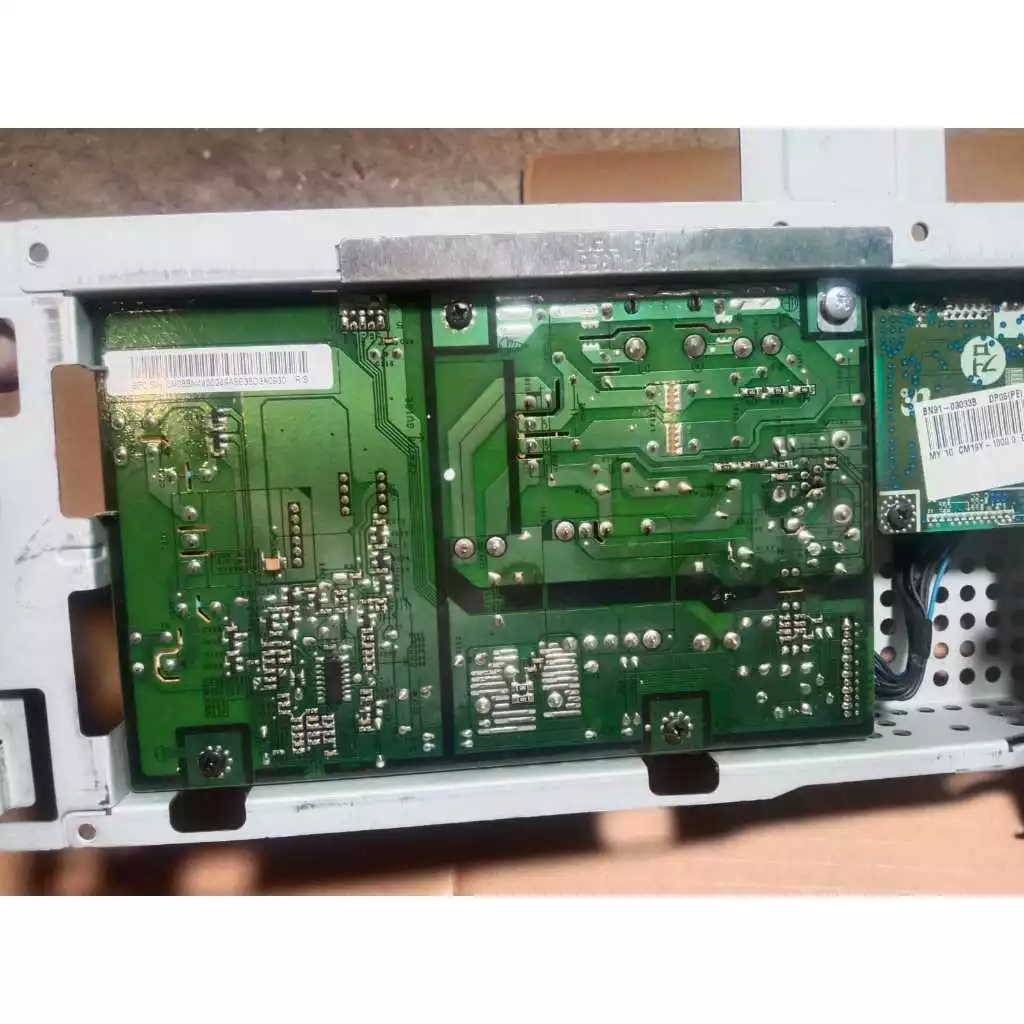 Jual BEKAS NORMAL mobo motherboard monitor samsung cm19ws 933 sn ...