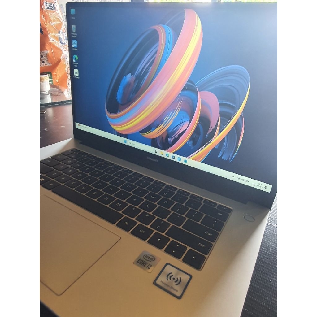 Jual LAPTOP HUAWEI MATEBOOK D15 i3 gen10 ram 8gb SSD256gb second MURAH ...