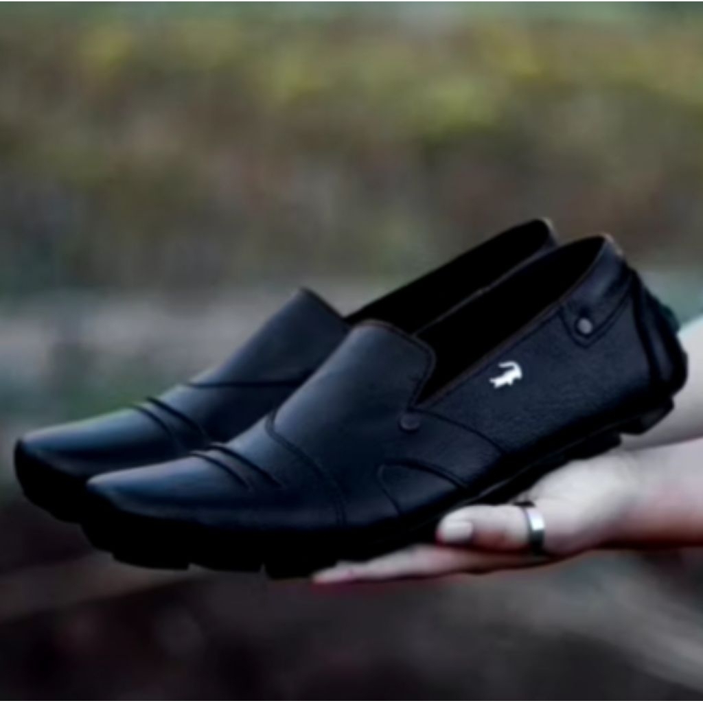 Jual Sepatu Casual Crocodile kulit kekinian | Shopee Indonesia