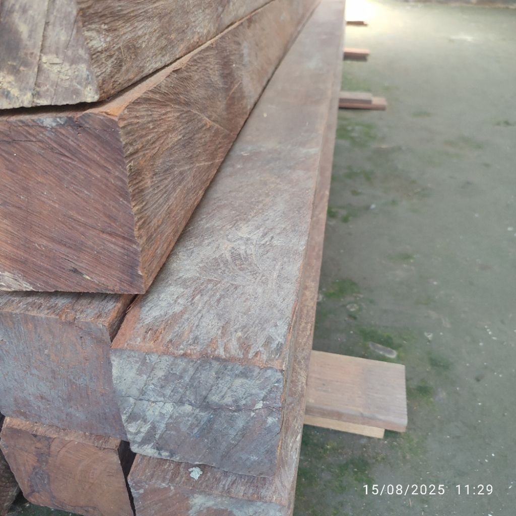 Jual Balok Kayu Ulin Asli Kalimantan Gergaji Kasar 10x10 x 400 cm ...