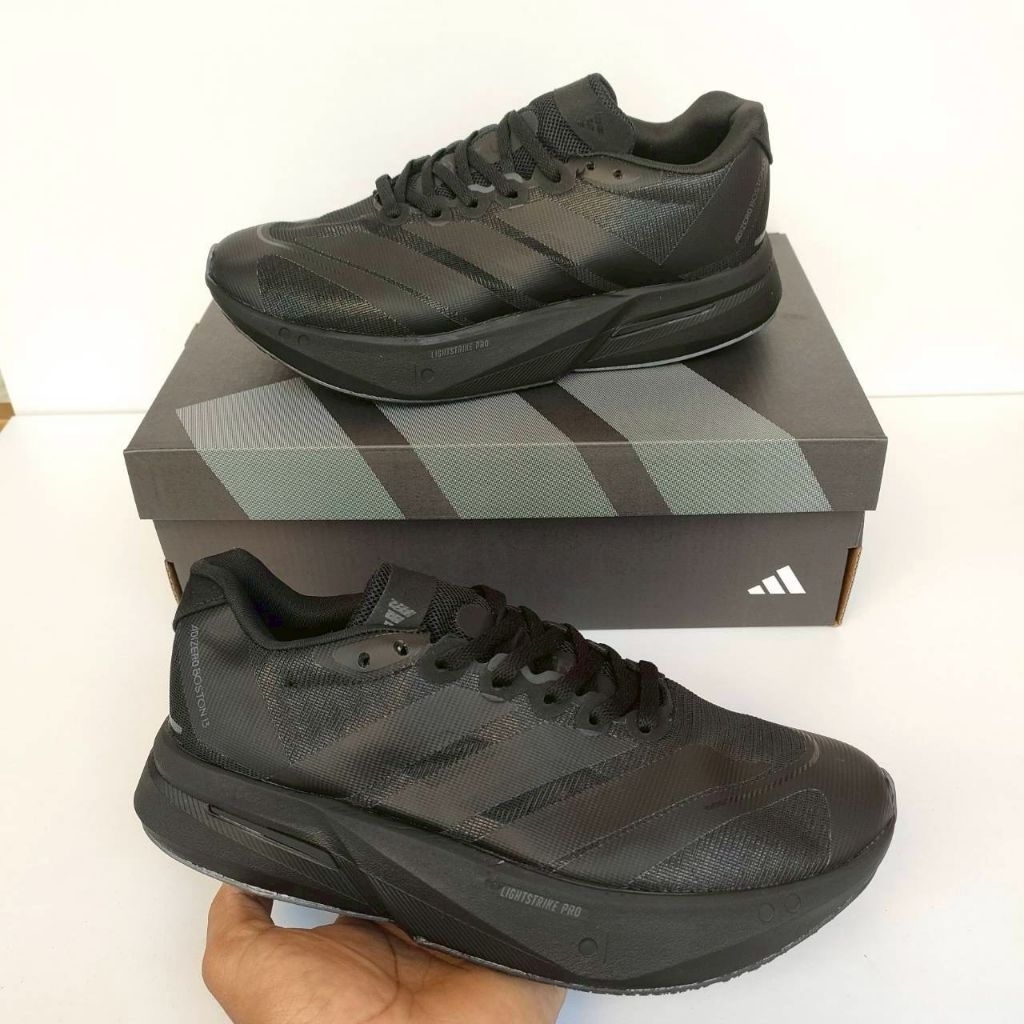 Jual Sepatu Running Adidas Boston 13 full black terbaru outdoor ...