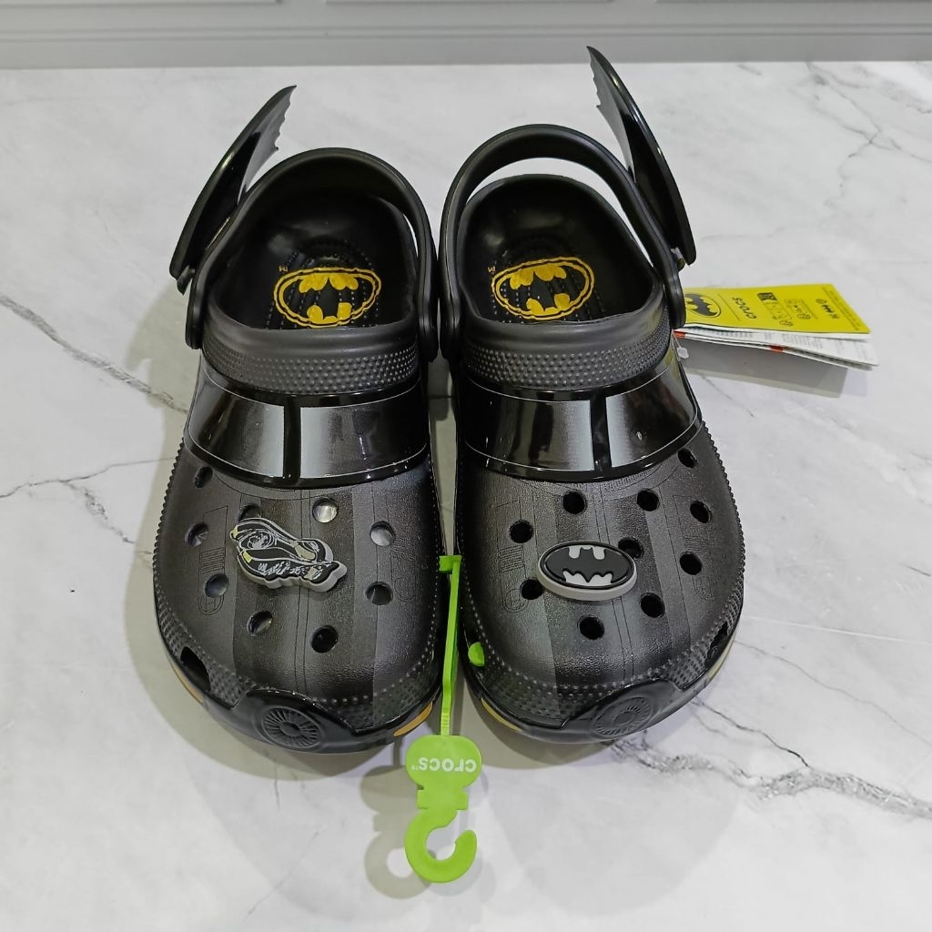 Jual CLASSIC CLOG X BATMAN/ SANDAL PRIA | Shopee Indonesia