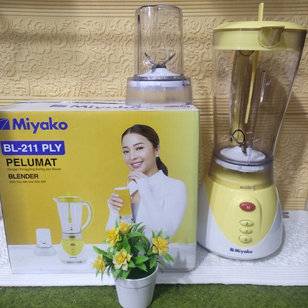 Jual Blender MIYAKO BL-211 PLY 3 in 1,5 L Safety lock Pisau stainles 2 Speed+Pulse | Shopee ...