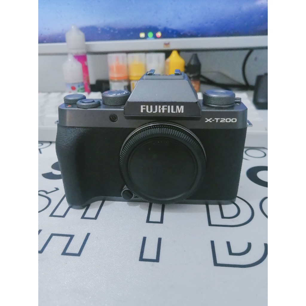 Jual Fujifilm X-T200 XT200 Body Only Mirrorless Camera | Shopee Indonesia