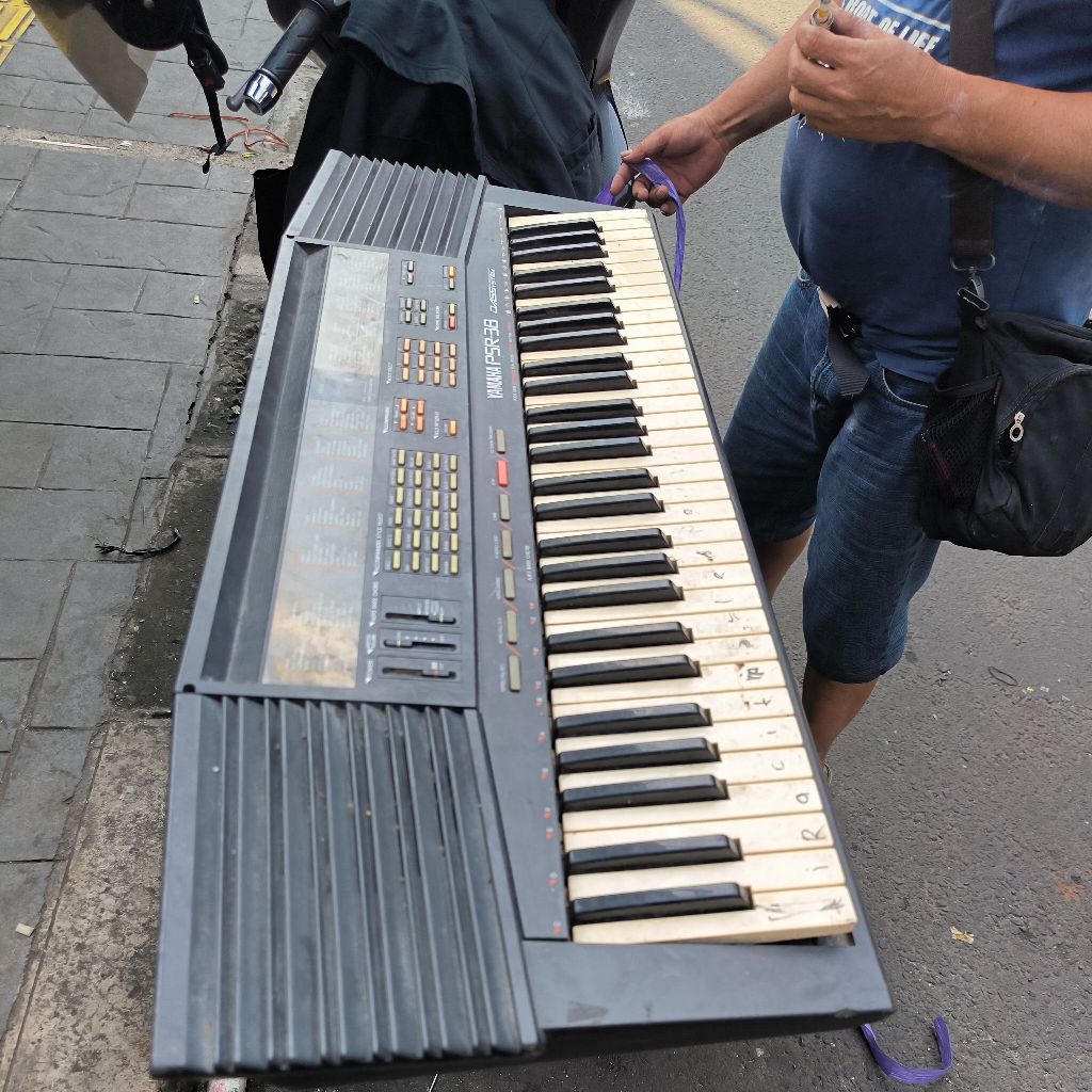 Jual Keyboard Yamaha PSR 38, hanya Keyboard tidak ditest tanpa adaptor ...