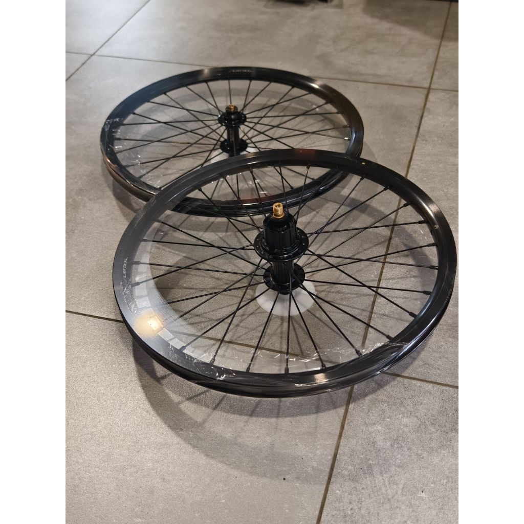 Jual Wheelset SR 16/349 All black 28 hole 7 speed bromptonN lipatan 3 ...