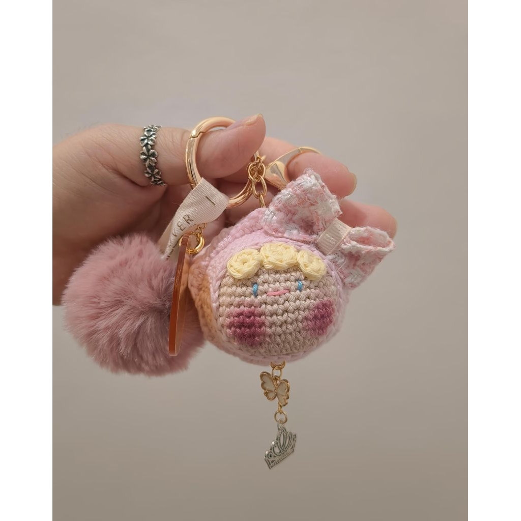 Jual MOMO Klover keychain Inspired by Glinda - gantungan kunci rajut ...