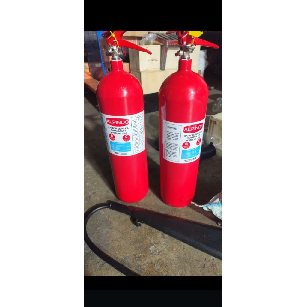 Jual APAR ALAT PEMADAM SPBU CO2 UKURAN 5KG | Shopee Indonesia