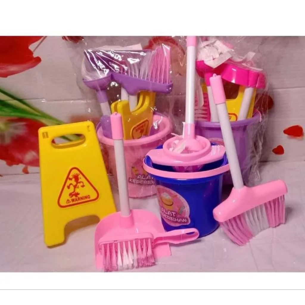 Jual Mainan Alat Kebersihan Ember Helper MC 01 | Shopee Indonesia