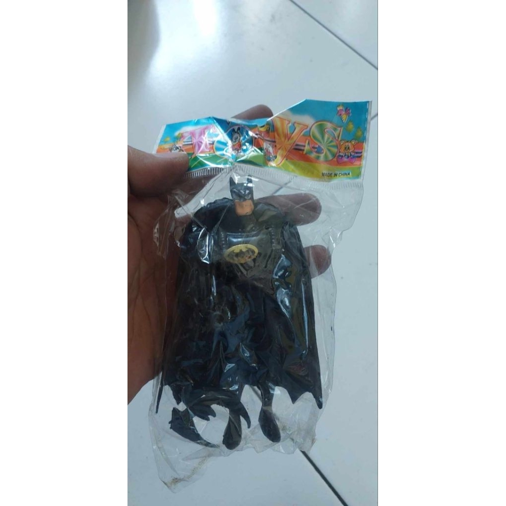 Jual mainan jadul figure batman plastik padat new old stock murah ...