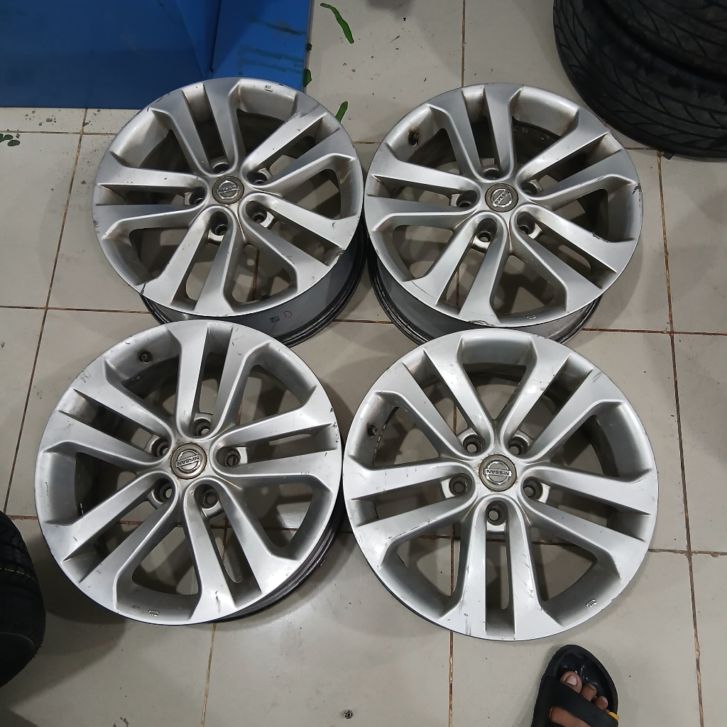 Jual VELG MOBIL ORI STD JUKE RING 17 LEBAR 7 LUBANG BAUT PCD 5X114 ET47 ...