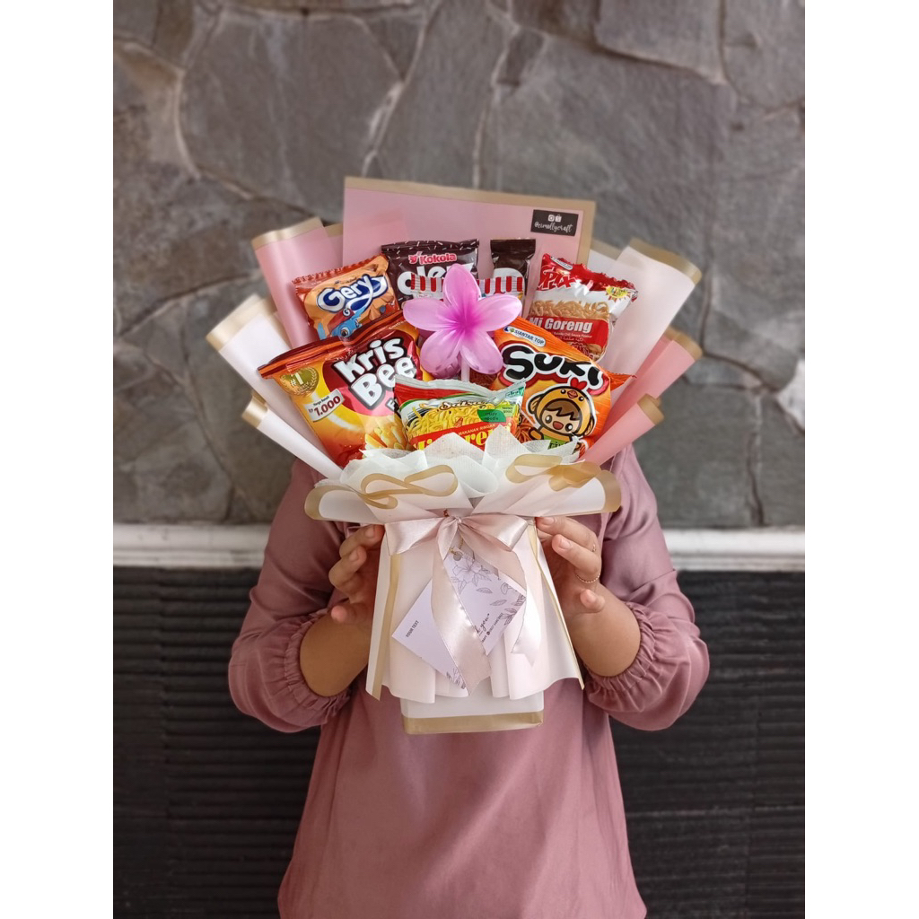 Jual BUCKET SNACK 33 MURAH JOGJA BUCKET JEDAI WISUDA SEMPRO WISUDA ...