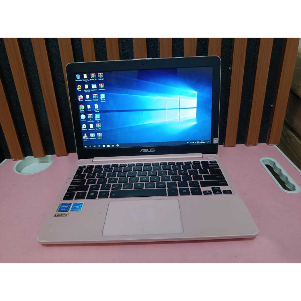 Jual Notebook Asus E 203M Intel celeron N4000 1.10 GHz 2 gb ram Intel ...