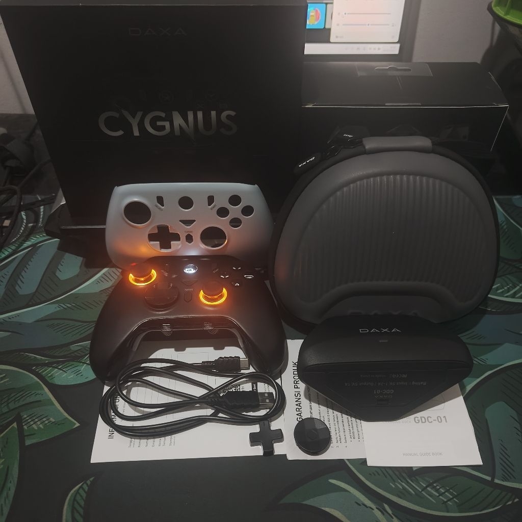 Jual Rexus Daxa Cygnus AX7 / AX-7 Gamepad Controller Joystick For PS/PC ...