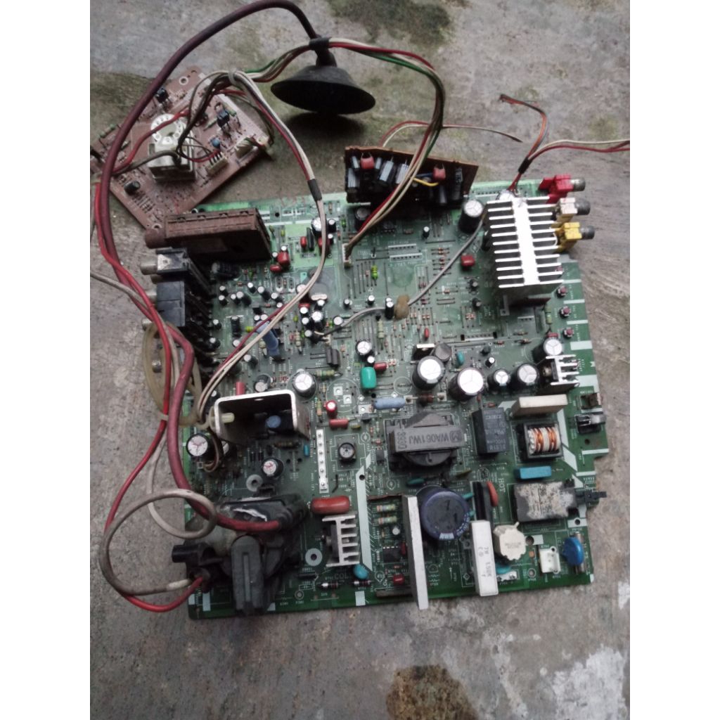 Jual mesin tv Sharp Alexander pro 21inc (mati) sesuai foto | Shopee ...