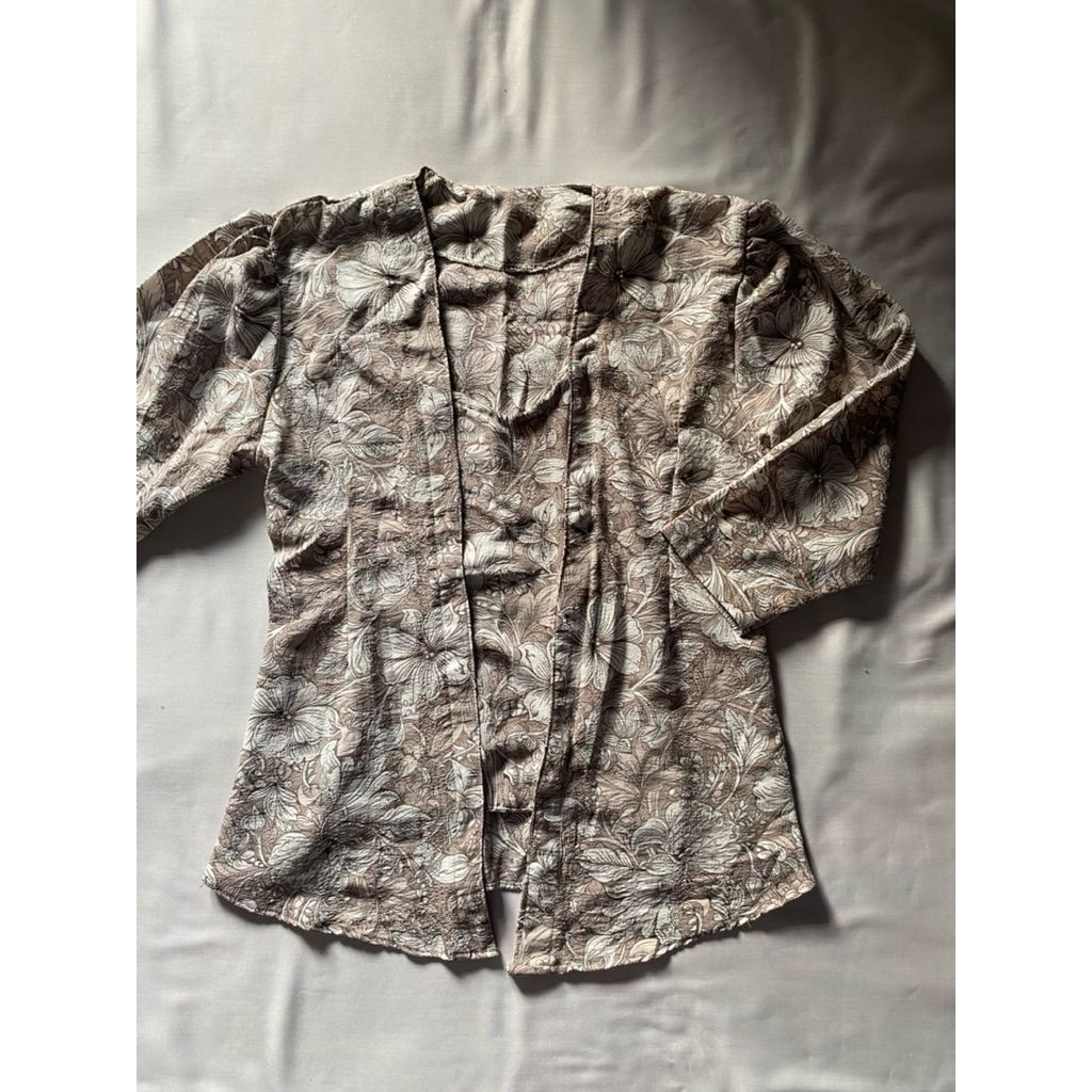 Jual KUTU BARU KEBAYA MODERN KOREAN LOOK MOTIF BUNGA | Shopee Indonesia