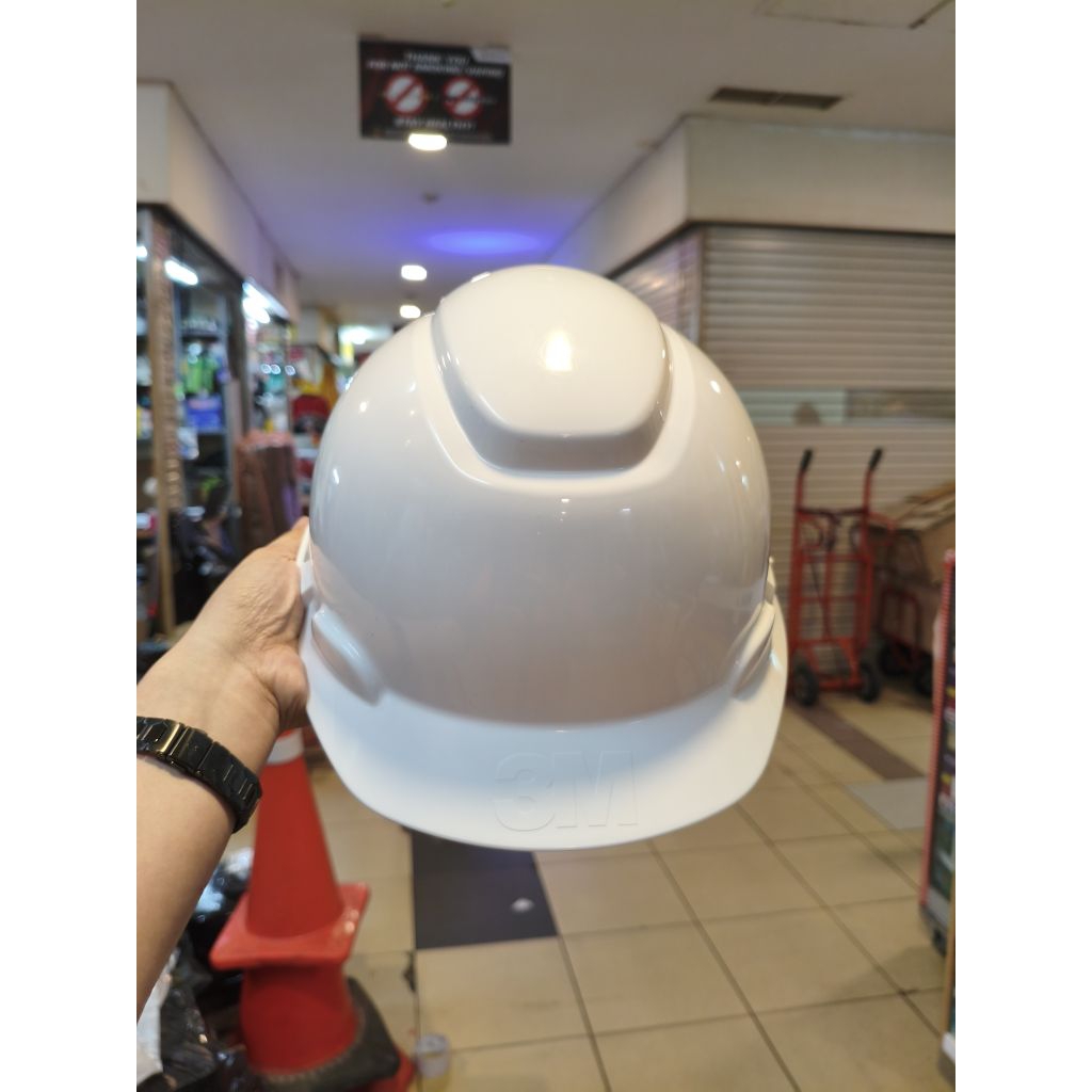 Jual HELM SAFETY 3M H701R / SAFETY HELMET 3M H700R ORIGINAL - PUTIH ...