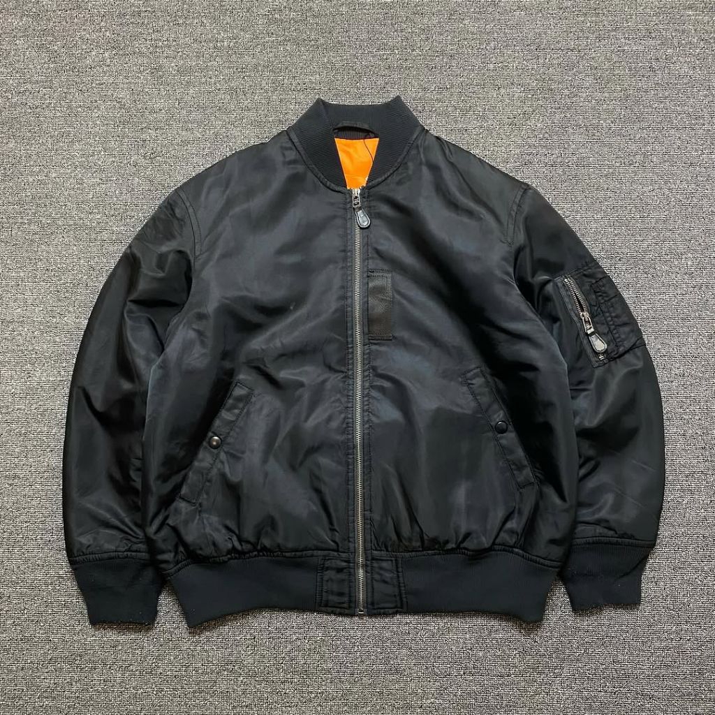 Jual Gu Uniqlo Bomber Jacket | Shopee Indonesia