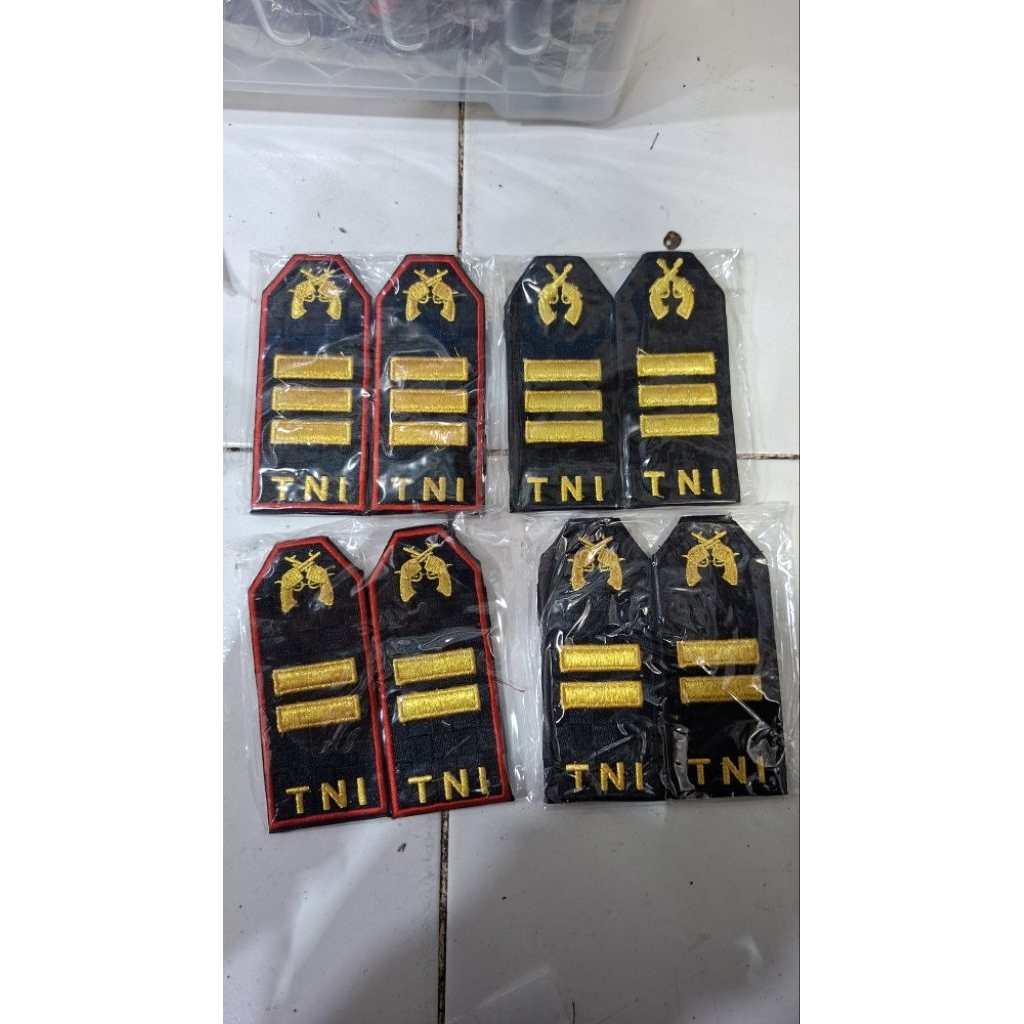 Jual pangkat pdu letda letu kapten lis merah /tanpa lis | Shopee Indonesia