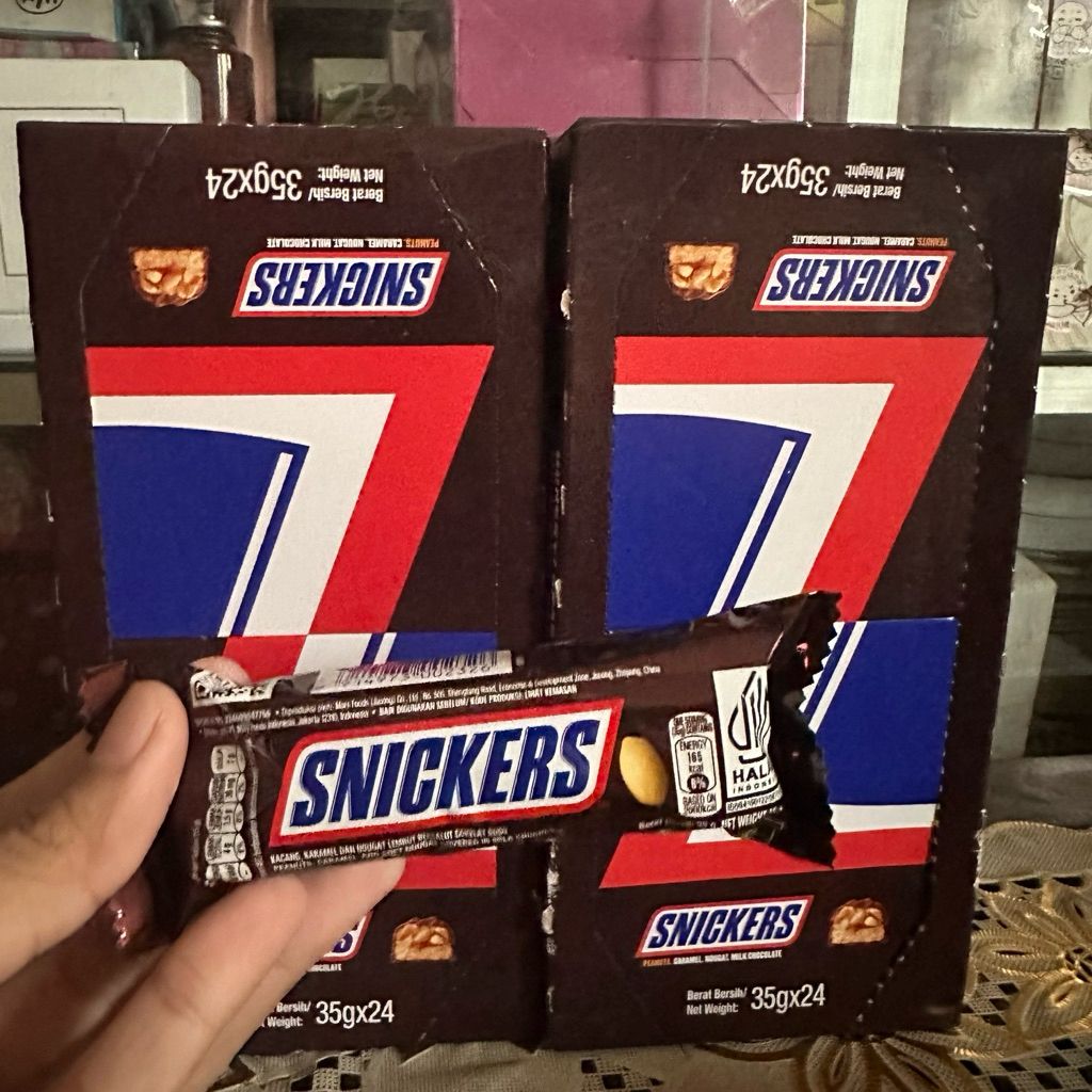 Jual Snickers Cokelat Kacang 35gr – Camilan Energi Lezat (Harga Satuan ...