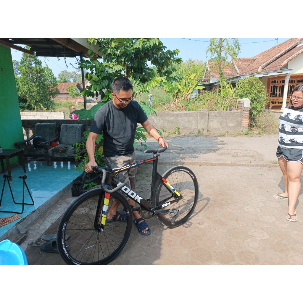Jual sepeda fixie look hitam variasi merah kuning biru | Shopee Indonesia