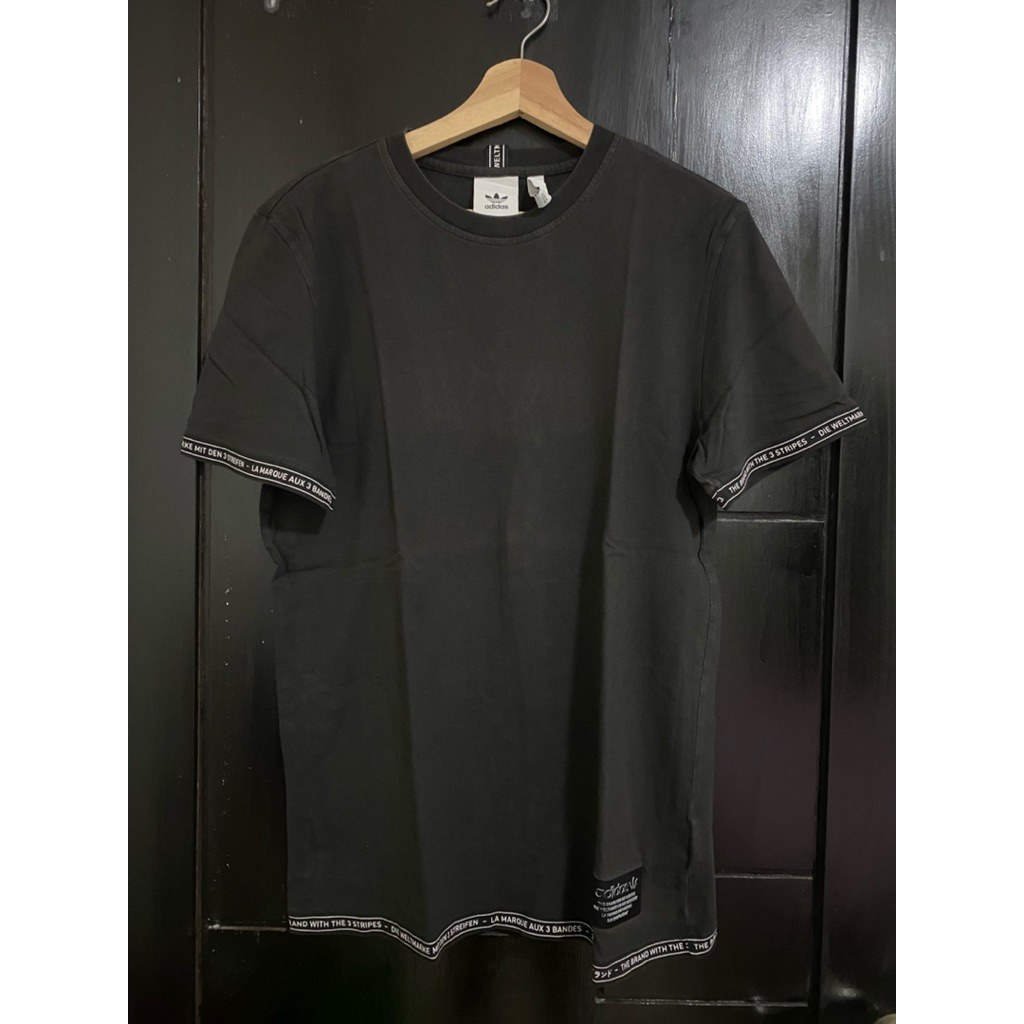 Jual baju hitam tapped | Shopee Indonesia