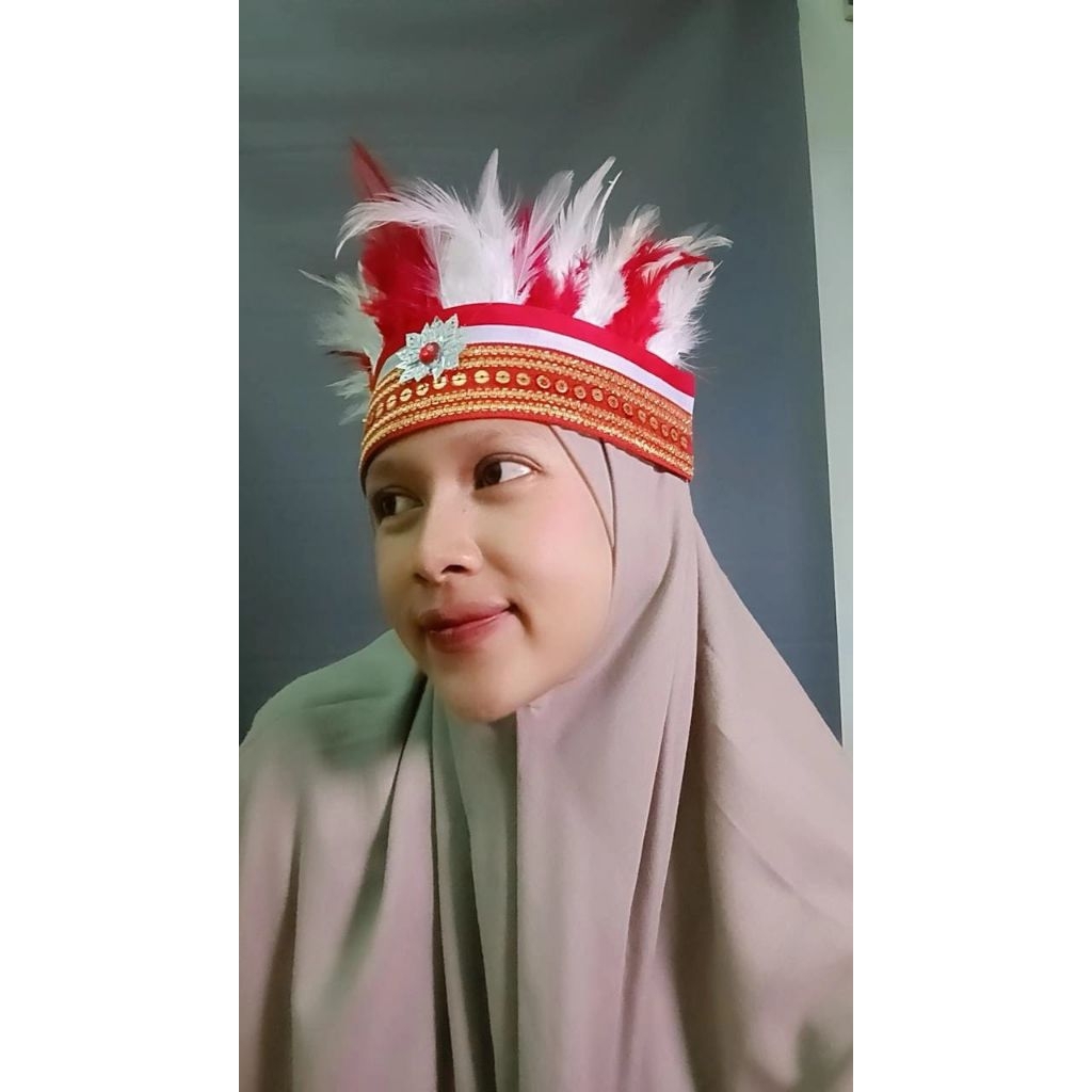 Jual Hiasan kepala Bulu Merah putih renda | Shopee Indonesia