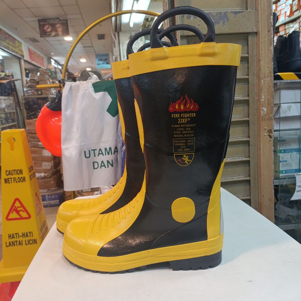 Jual Fireman Boot JJXF / Sepatu Boot Pemadam Kebakaran Original ...