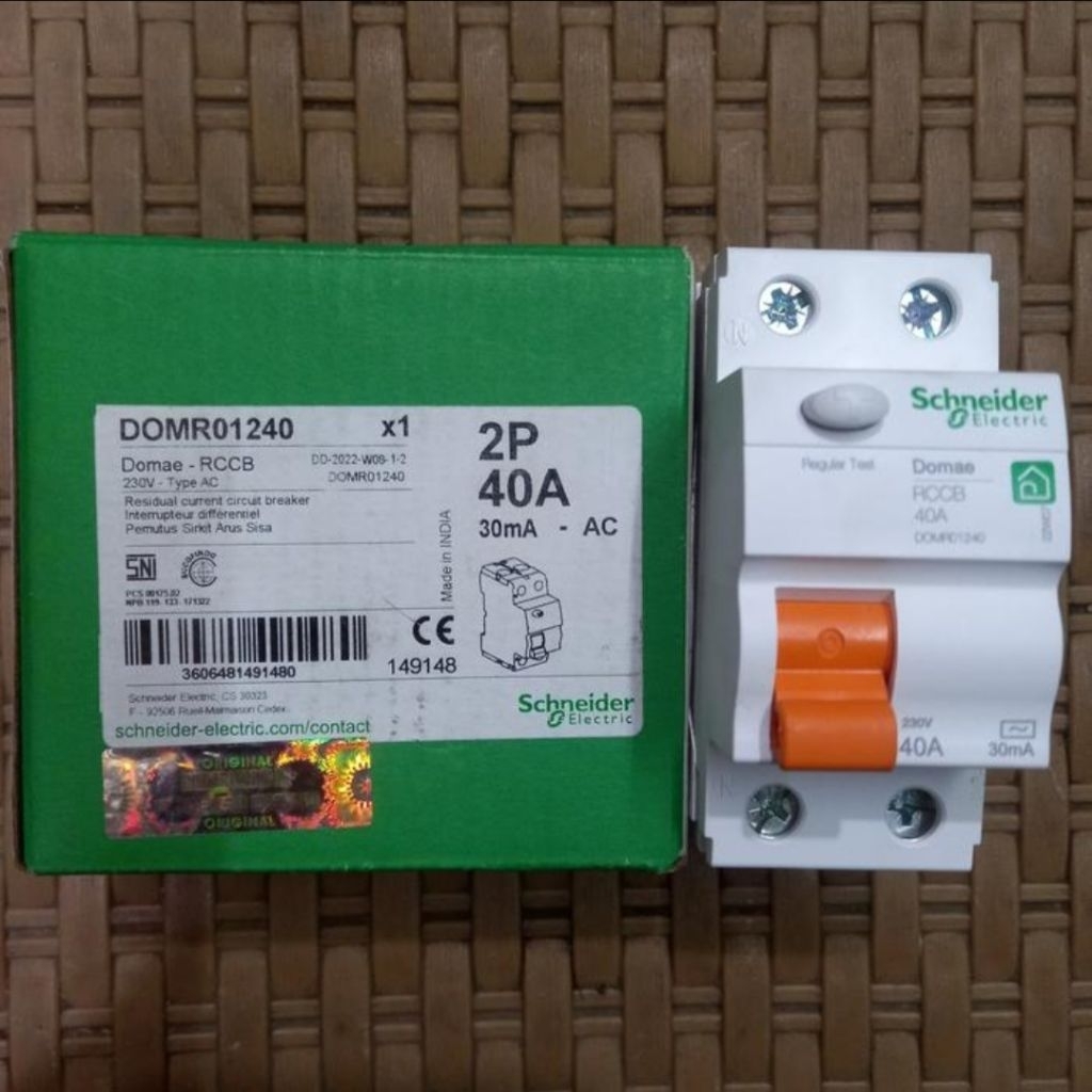 Jual RCCB/ELCB SCHNEIDER 2P 40A 30MA DOMR01240 ORIGINAL | Shopee Indonesia