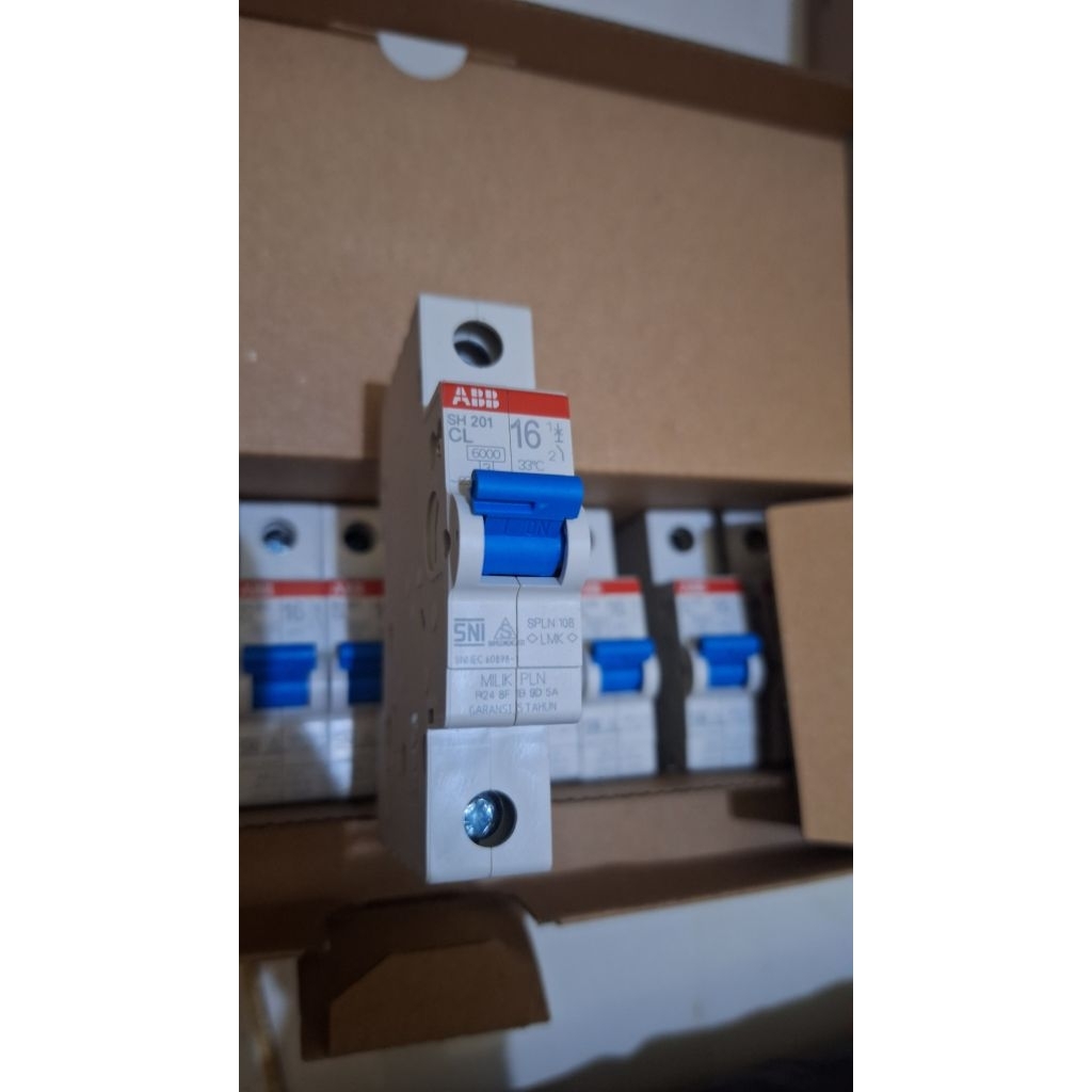 Jual mcb abb 1phase 16a kepala biru sni original standar PLN | Shopee Indonesia