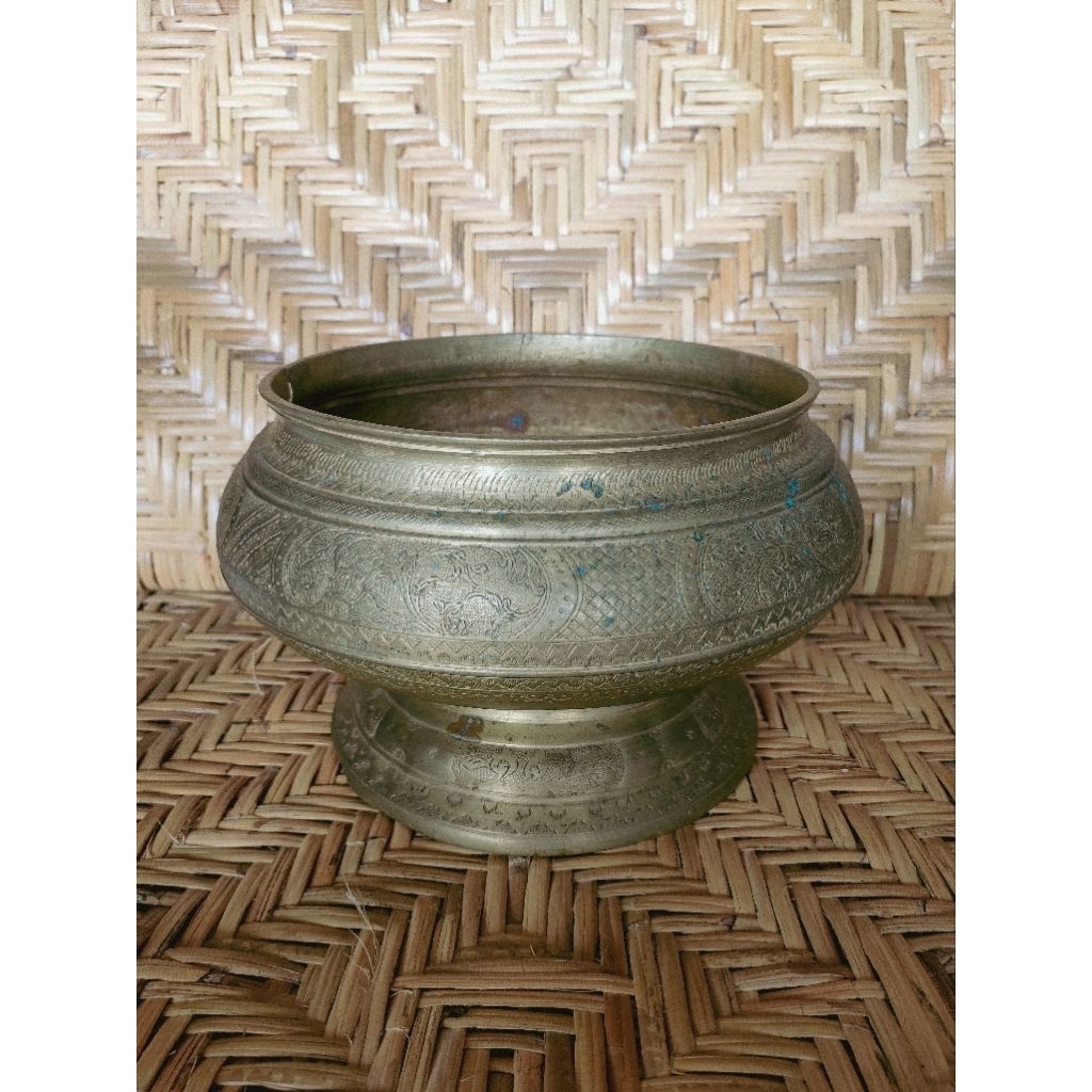Jual BOKOR KUNINGAN KUNO ANTIK SASANGGAN ASLI JAMAN DAHULU | Shopee ...