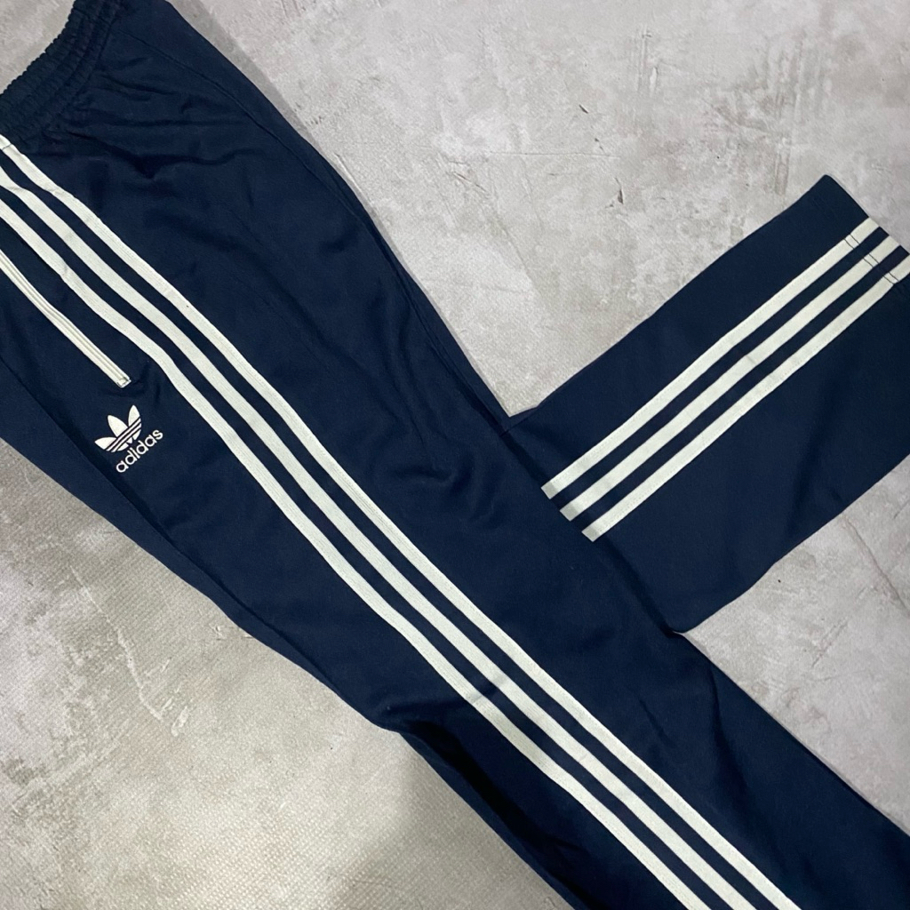 Jual Trackpants Adidas Bunga Europa (M) Navy | Shopee Indonesia