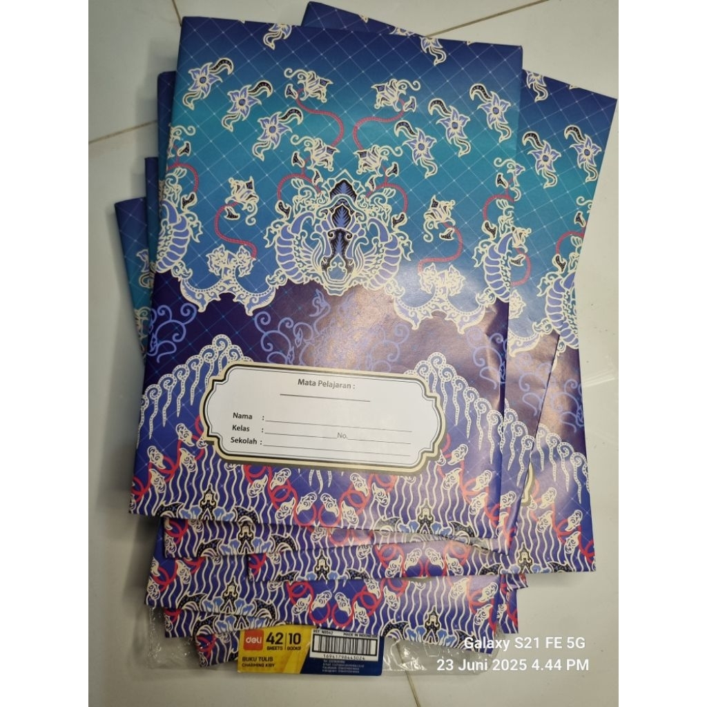 Jual BUKU TULIS CAMPUS BOXY SAMPUL BATIK ISI 42 LEMBAR ( 1PK 10 BUKU) | Shopee Indonesia