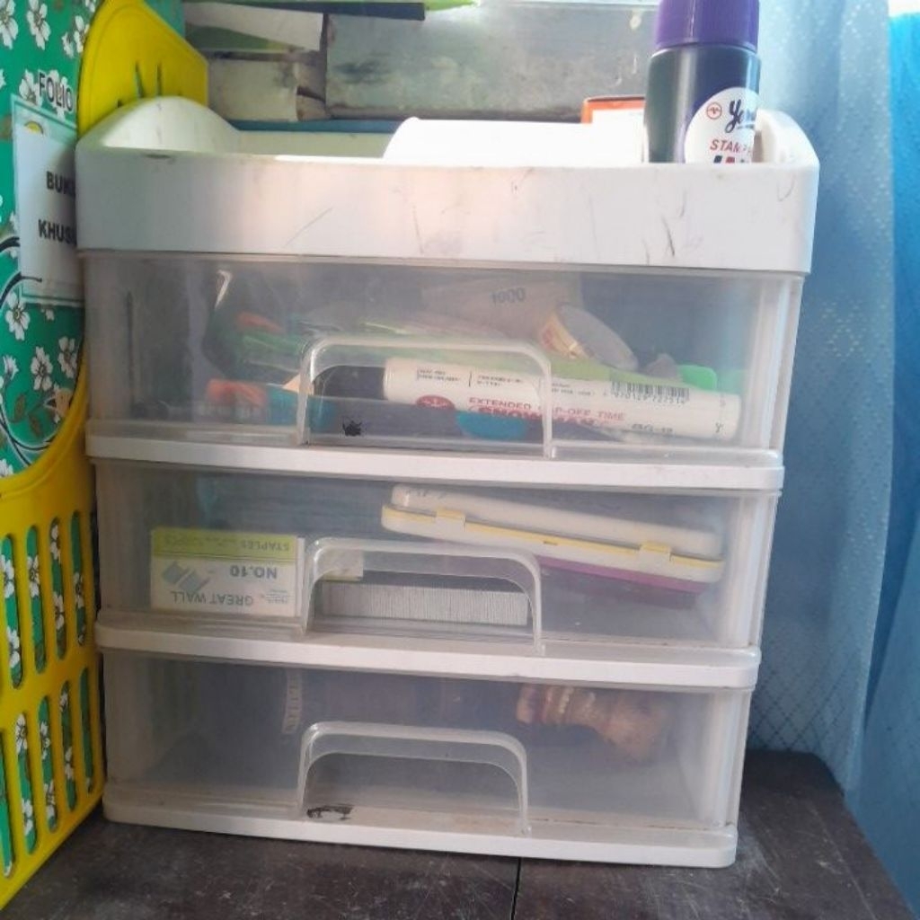 Jual tempat atau rak buku kecil beserta isinya | Shopee Indonesia