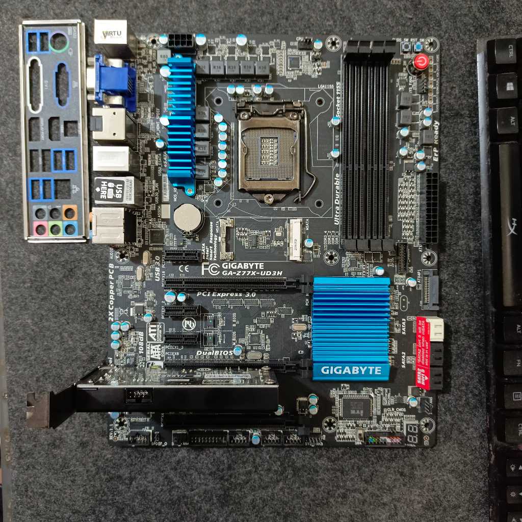 Jual Motherboard Gigabyte Z77X-UD3H Intel LGA 1155 Generasi 3 DDR3 ...