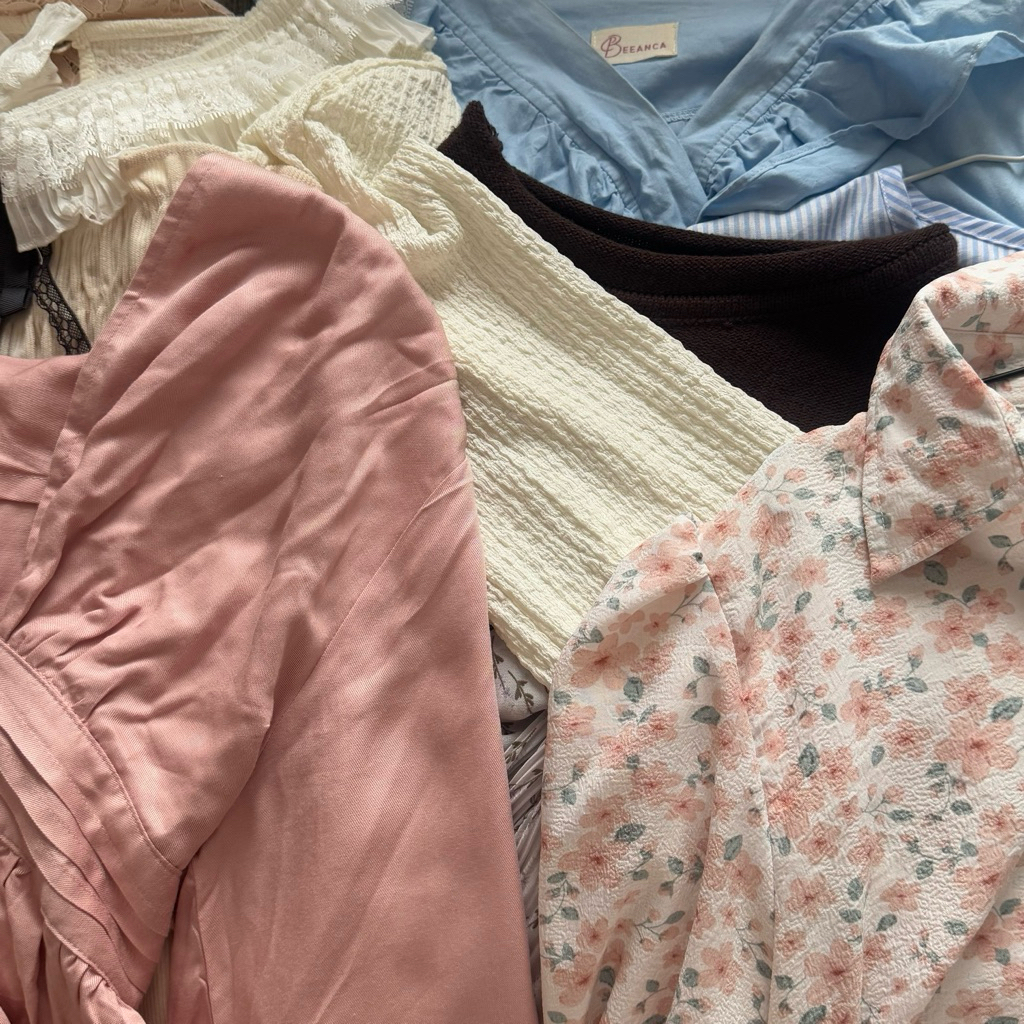 Jual preloved baju| bisa check out now | Shopee Indonesia