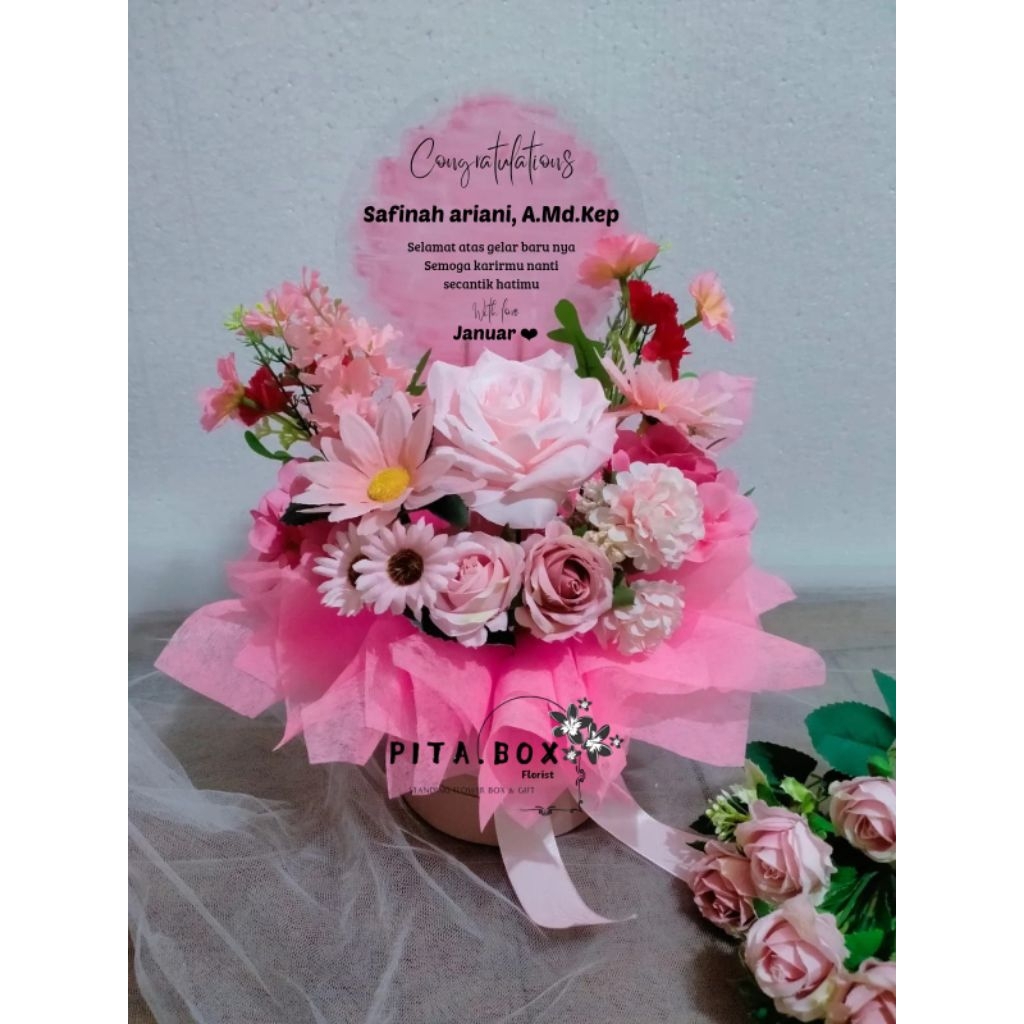 Jual bloombox Acrylic/buket bunga akrilik/papan bunga akrilik/kado ...