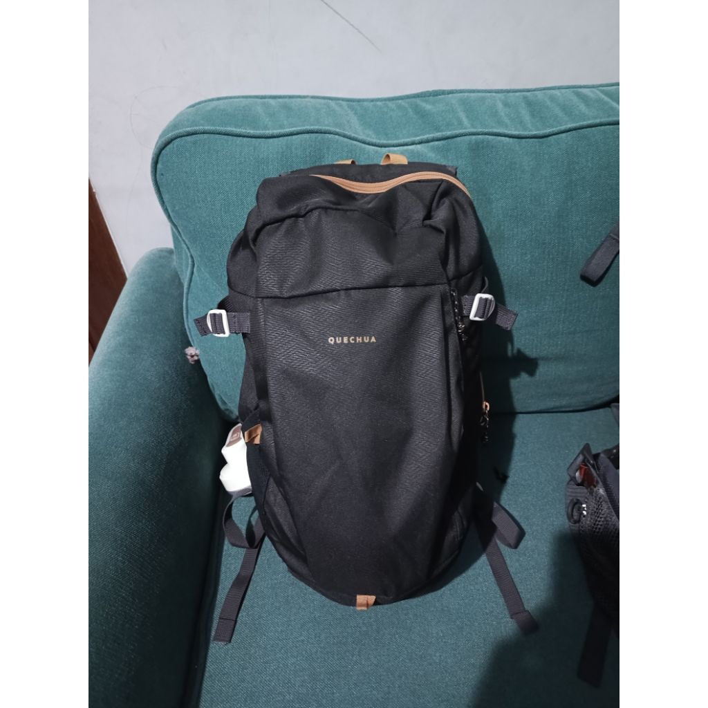 Jual tas Quechua 20L | Shopee Indonesia