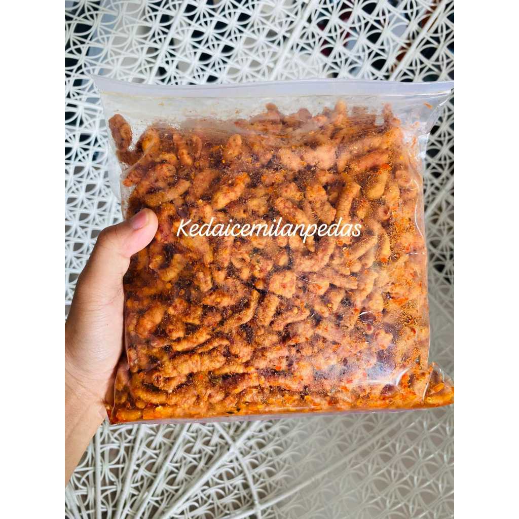 Jual keripik usus crispy ready varian rasa pedas daun jeruk/original ...