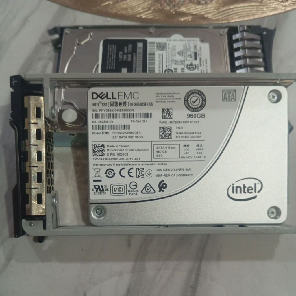 Jual DELL EMC INTEL 960GB ATA SERIAL STOK BARU | Shopee Indonesia